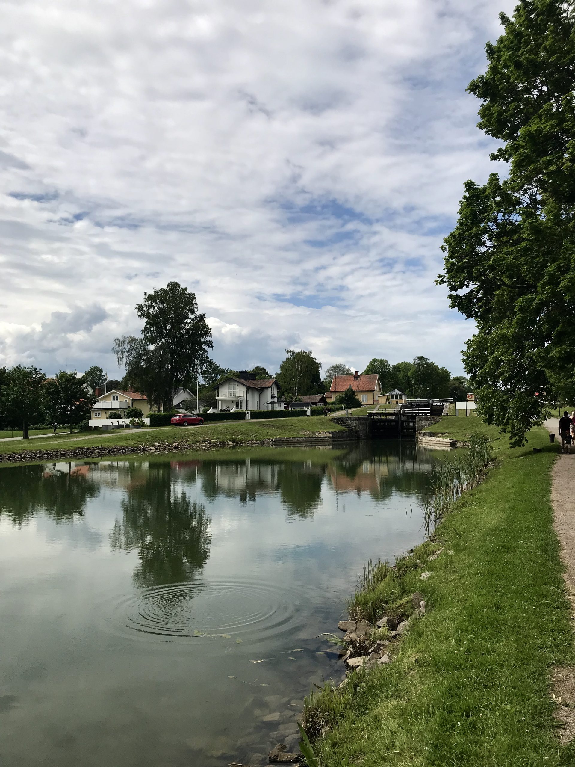 Äventyrsgolf vid Bergs slussar i Linköping — lite mera rosa reseblogg
